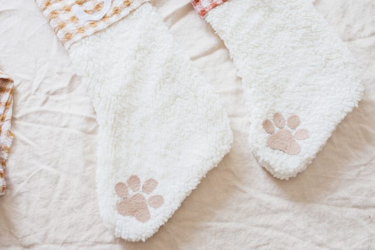 No-Sew DIY Dog Stockings for Christmas | Pretty Fluffy